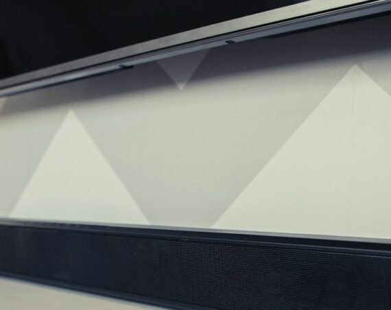 Best Motorized Curtains 2022 - Automatic, Remote Controlled Drapes!